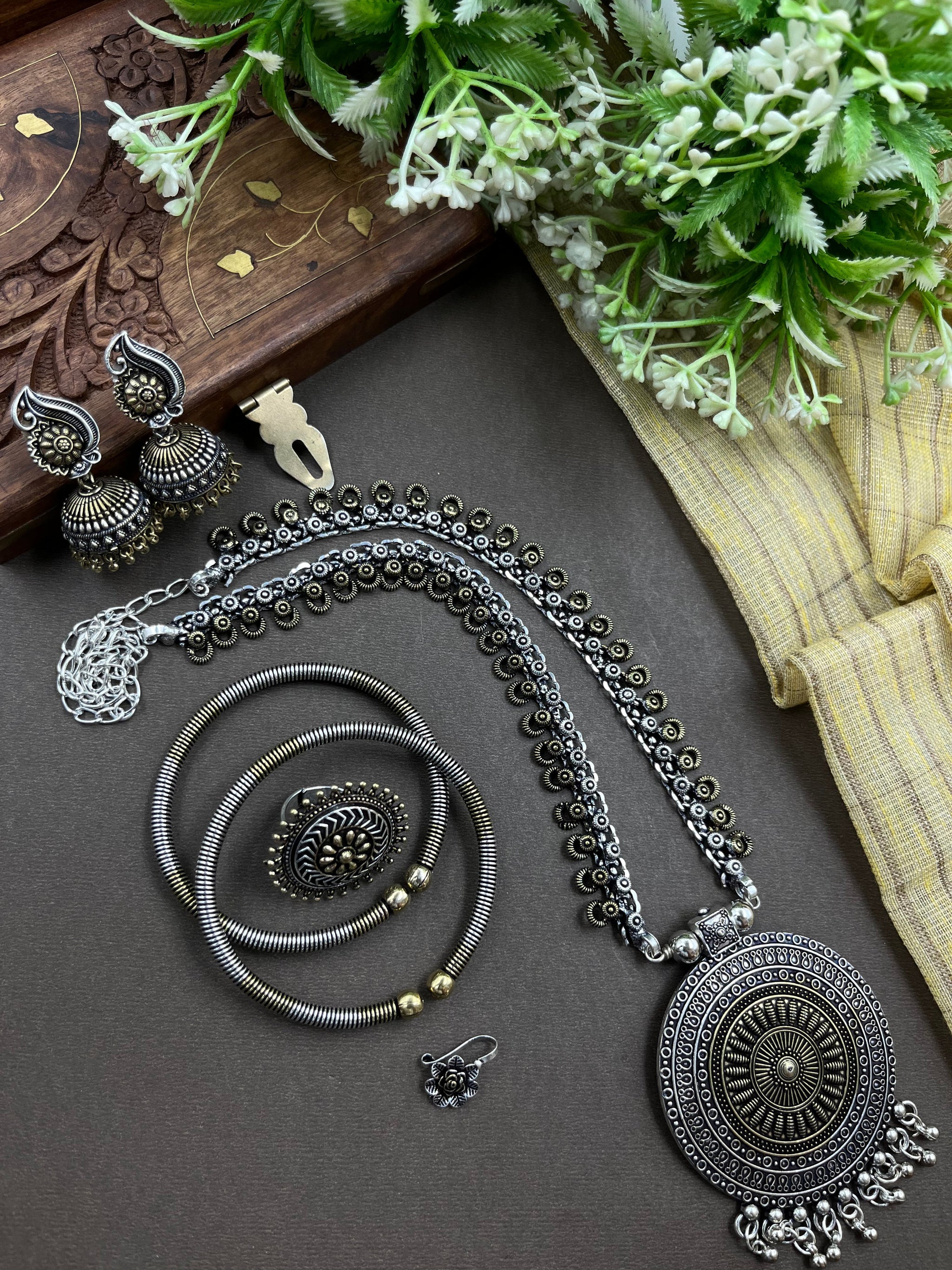 KAMYA DUAL TONE 5 PIECE JEWELLERY SET COMBO